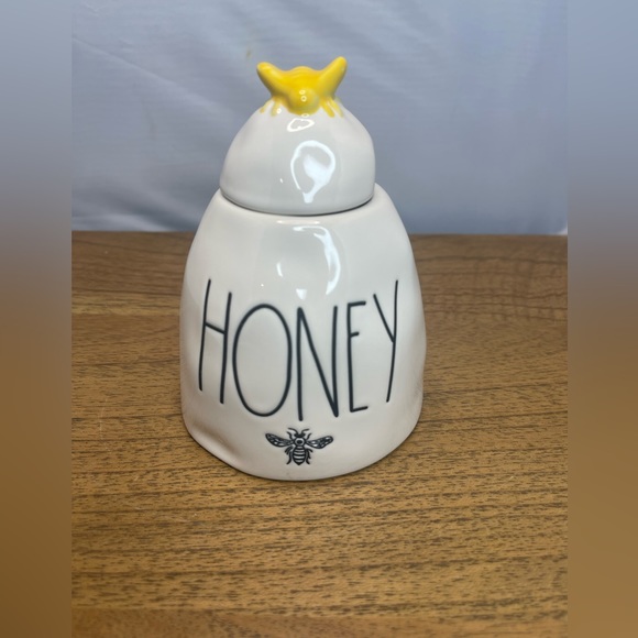 Kitchen | Rae Dunn Artisan Collection By Magenta Honey Pot Bee Icon ...